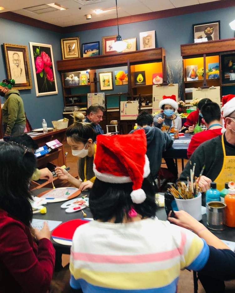 Lingzi Art Center 玲子画室 – Adding Creativity through Brush! Pour your ...